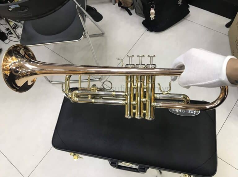 Kèn Trumpet Amati TR-300